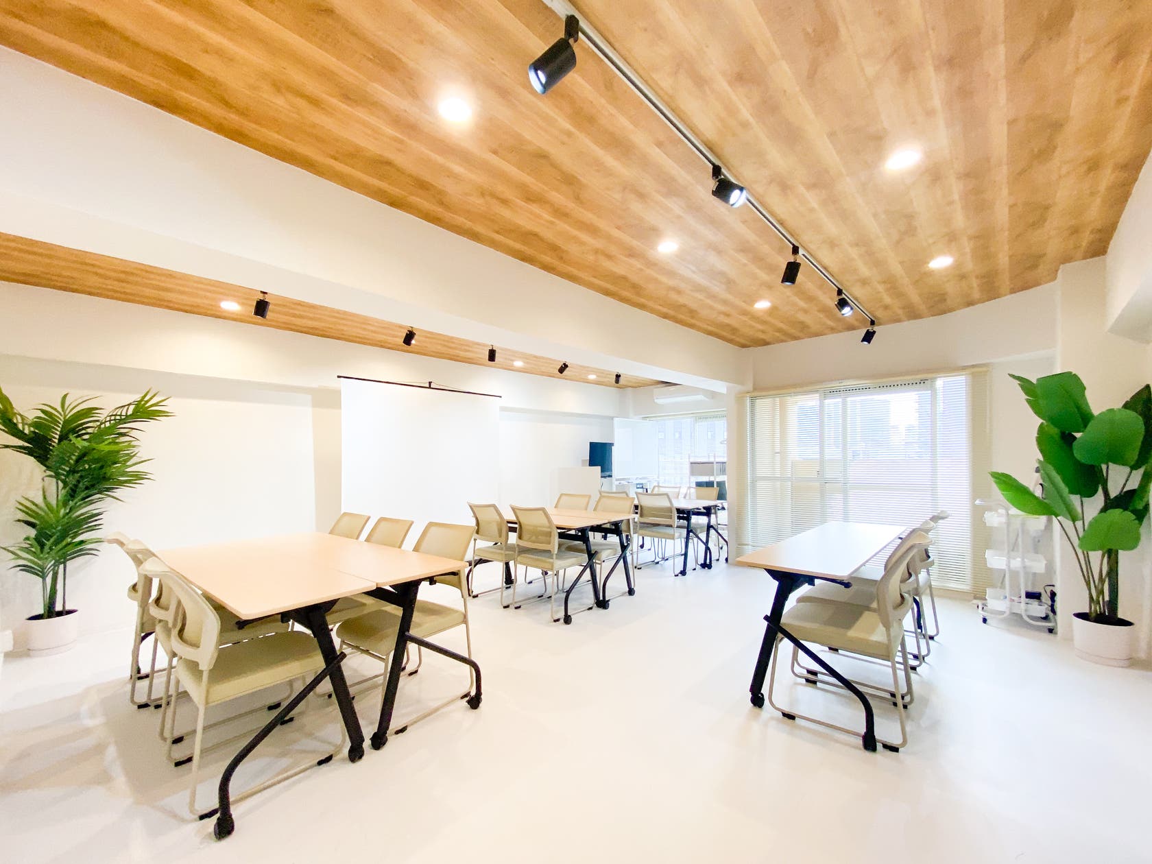 ＼NEW OPEN🎉／🟧セミナー・カジュアルパーティーにおすすめ🟧高性能プロジェクター🎥法人利用相談可！[80]の写真5