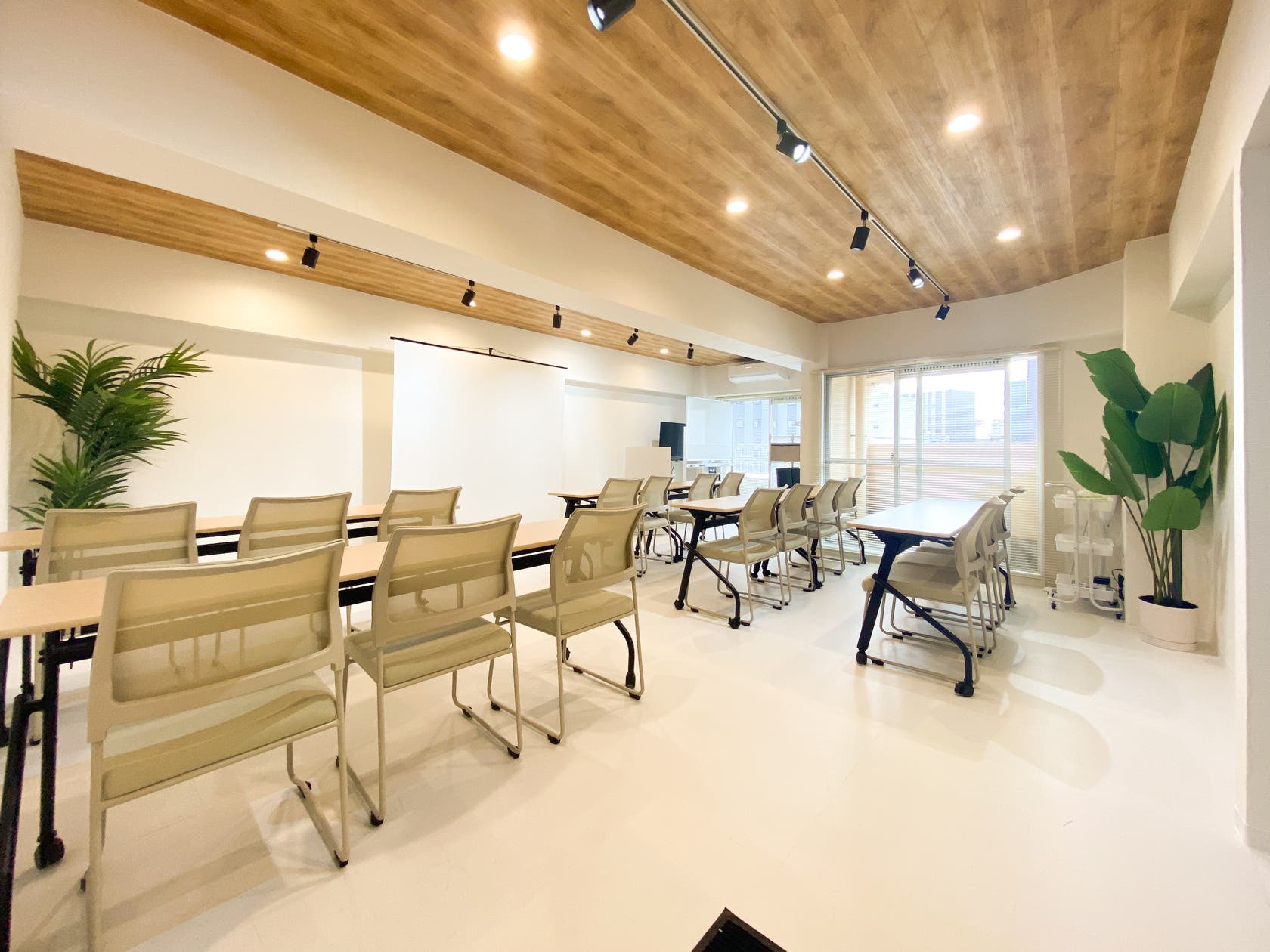 ＼NEW OPEN🎉／🟧セミナー・カジュアルパーティーにおすすめ🟧高性能プロジェクター🎥法人利用相談可！[80]の写真10