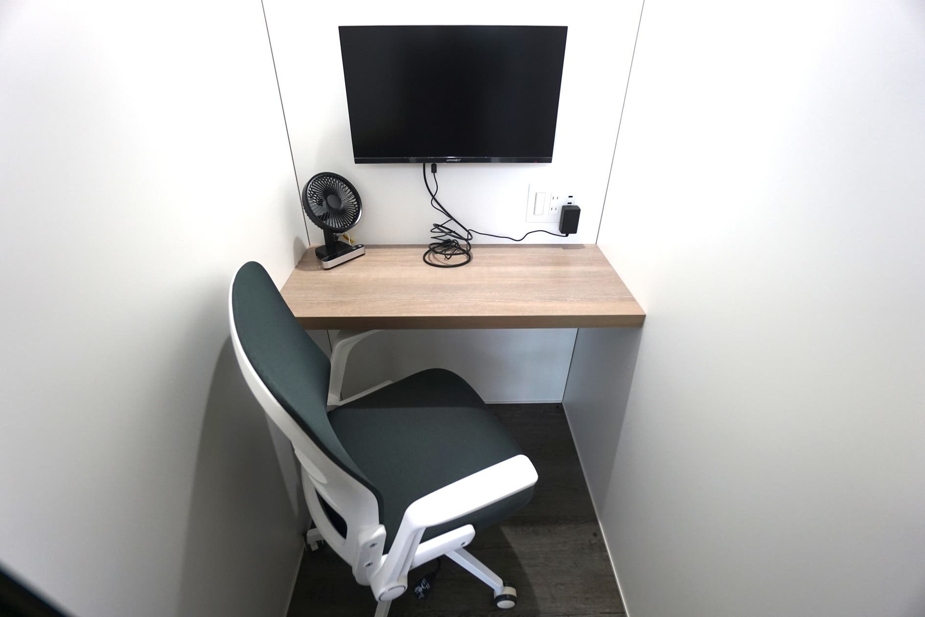 ＜PaO Work 札幌駅　野村不動産札幌ビルNo.1＞札幌駅徒歩2分✨1人用個室🚪Wi-Fi📶モニター🖥️電源🔌の写真2