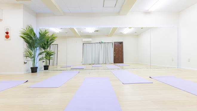 New🎊【京急川崎駅9分】45㎡の広々空間|幅6mの大型鏡|無料で使える備品多数の写真8