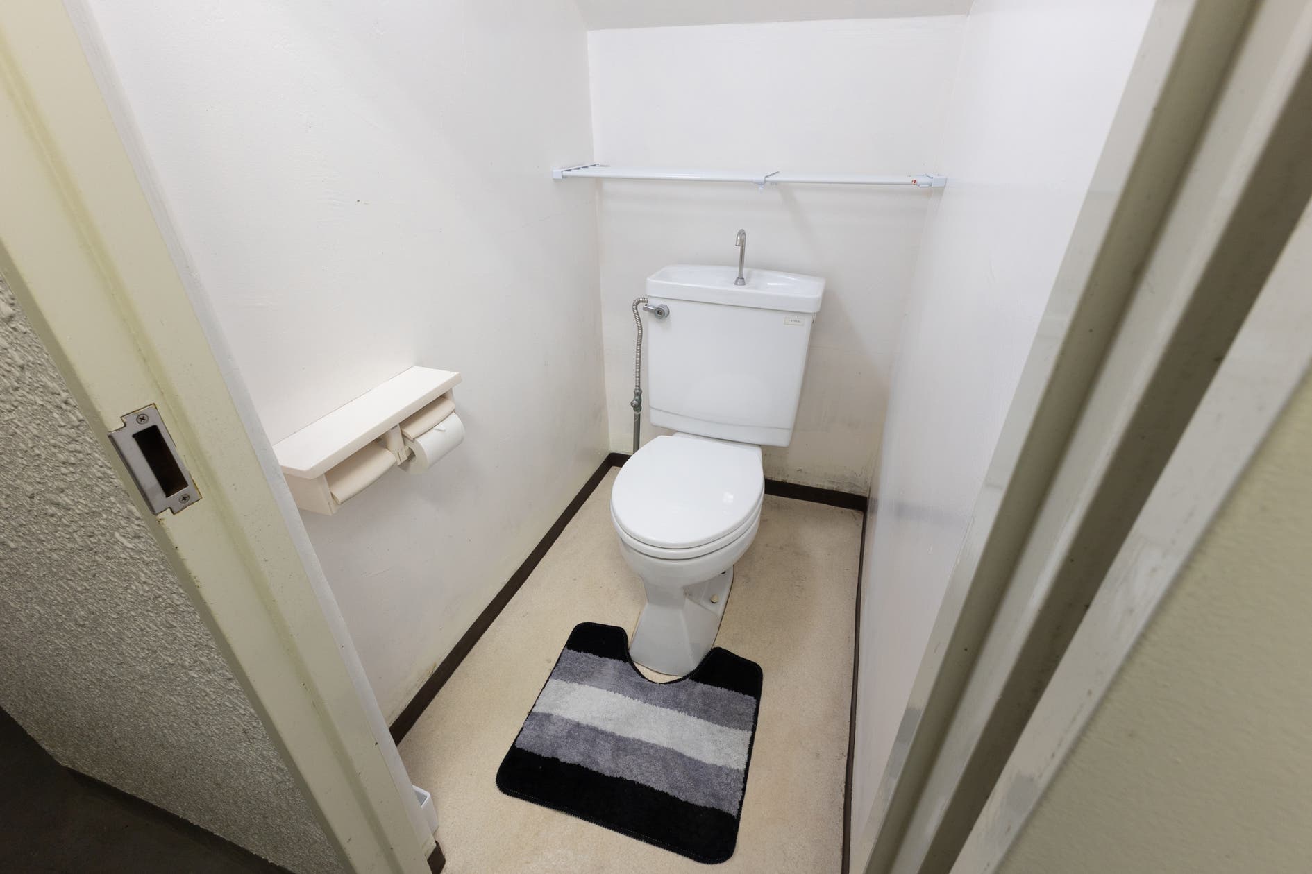 New🎊【京急川崎駅9分】45㎡の広々空間｜幅6mの大型鏡｜無料で使える備品多数の写真9