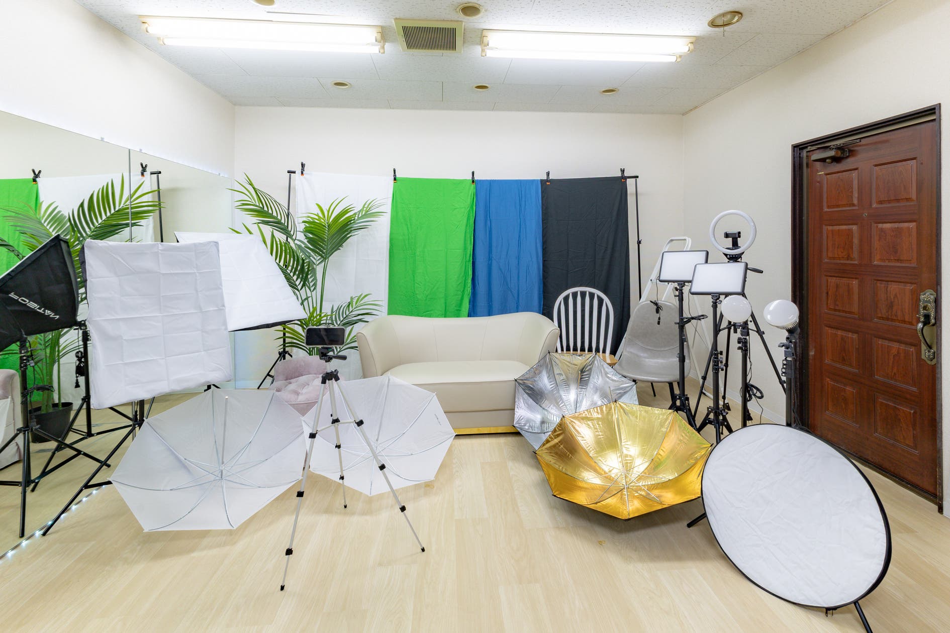 New🎊【京急川崎駅9分】45㎡の広々空間｜幅6mの大型鏡｜無料で使える備品多数の写真10