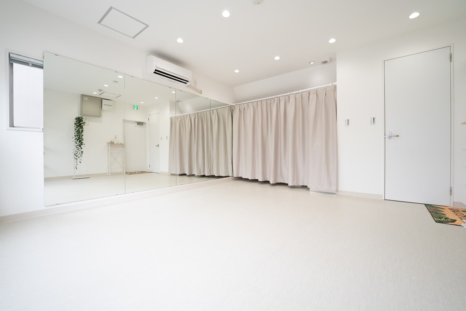 🆕【25年10月OPセール中】最大10名♪本郷三丁目駅1分★約4m×1.8m大型鏡◎24hダンス可の写真3