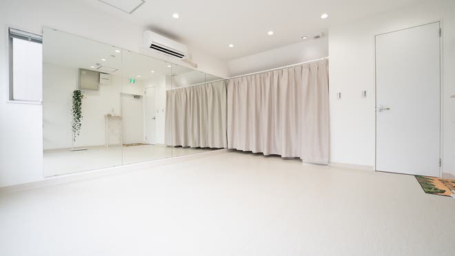 🆕【25年10月OPセール中】最大10名♪本郷三丁目駅1分★約4m×1.8m大型鏡◎24hダンス可の写真3