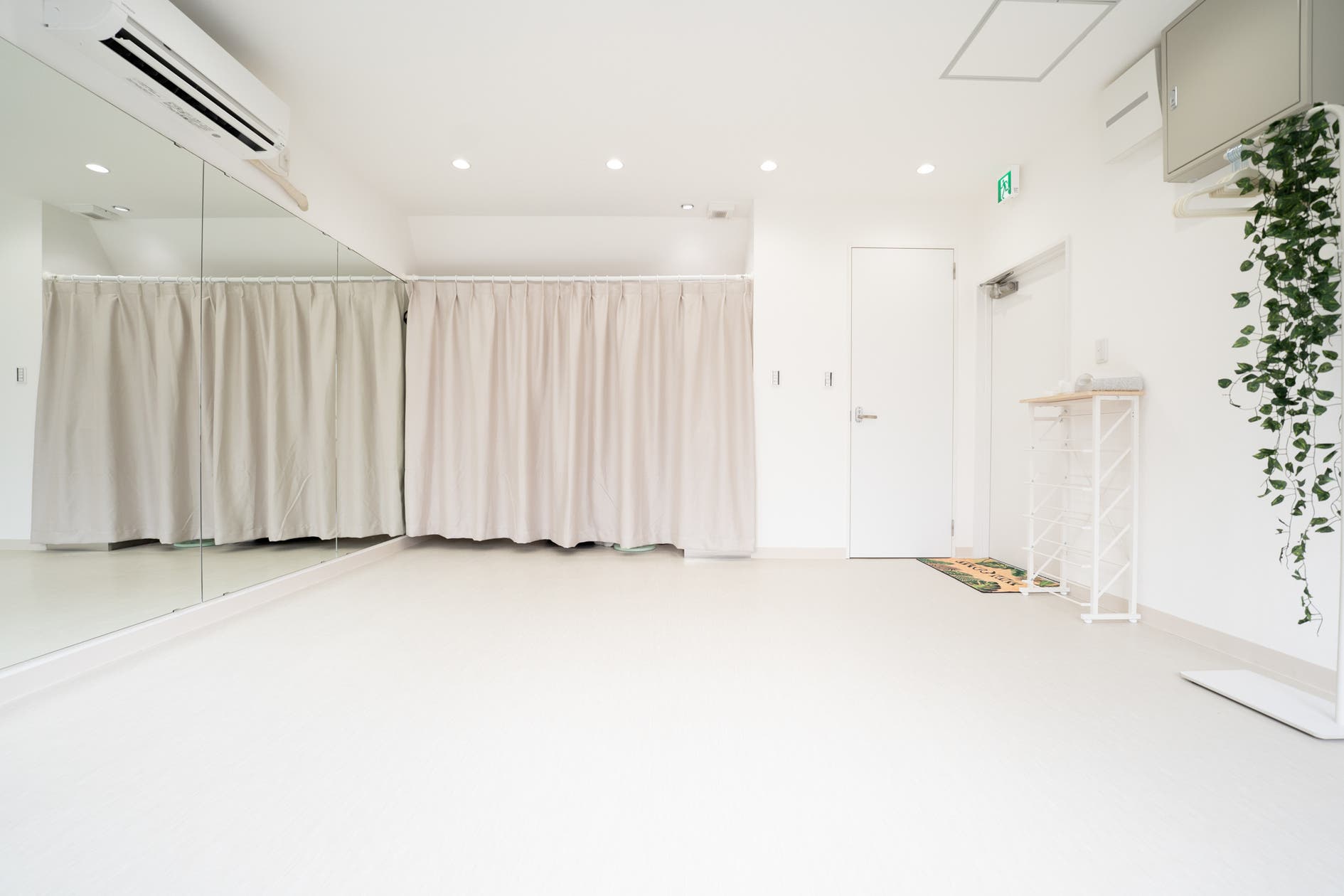 🆕【25年10月OPセール中】最大10名♪本郷三丁目駅1分★約4m×1.8m大型鏡◎24hダンス可の写真5