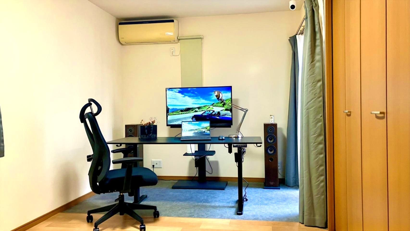 車での来場もOK　静かな住宅街の集中個室｜快適ワークチェア＆昇降デスクでテレワーク・学習・小会議に最適の写真2