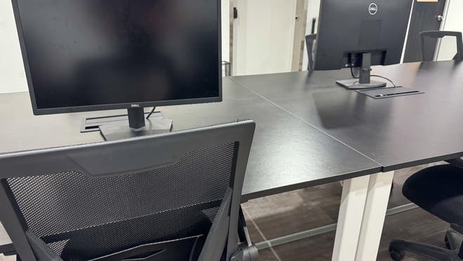 【ドロップイン予約】鹿児島中央駅・天文館から徒歩圏内!モニター常設・高速Wi-Fi完備の気楽に使えるコワーキングスペース②の写真5