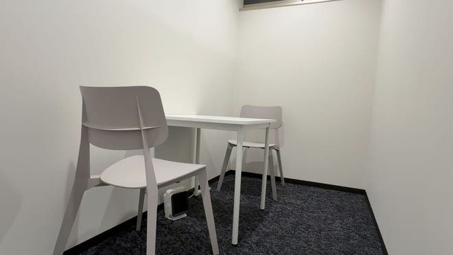 【渋谷駅徒歩6分】半個室(ブース2):作業,勉強,仕事など幅広くご利用いただけます◎の写真1