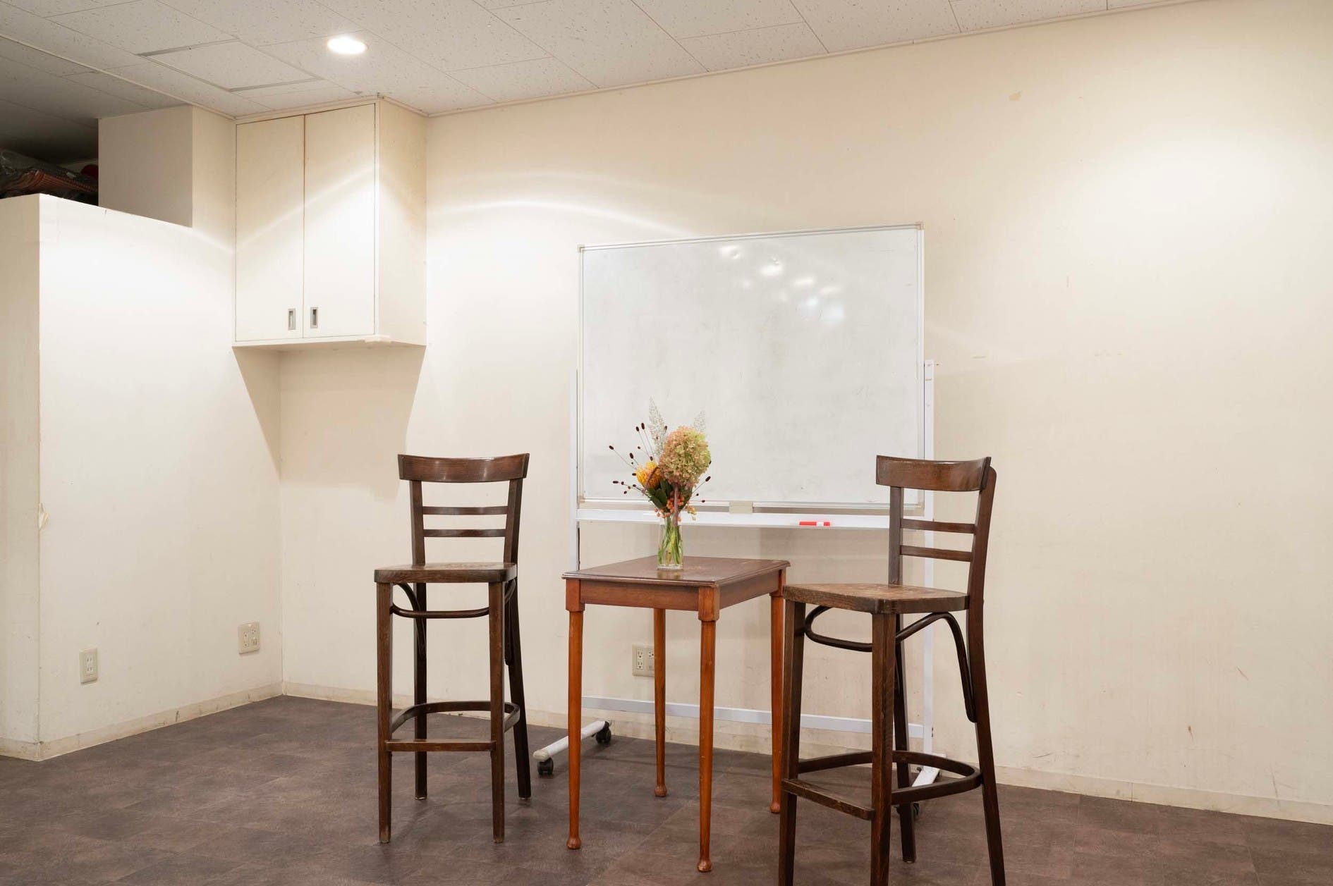 【駅近/下北沢駅徒歩30秒/50㎡】《ブルマンスペース》最大40名/Wi-Fi無料/セミナー/会議/ミーティングの写真9