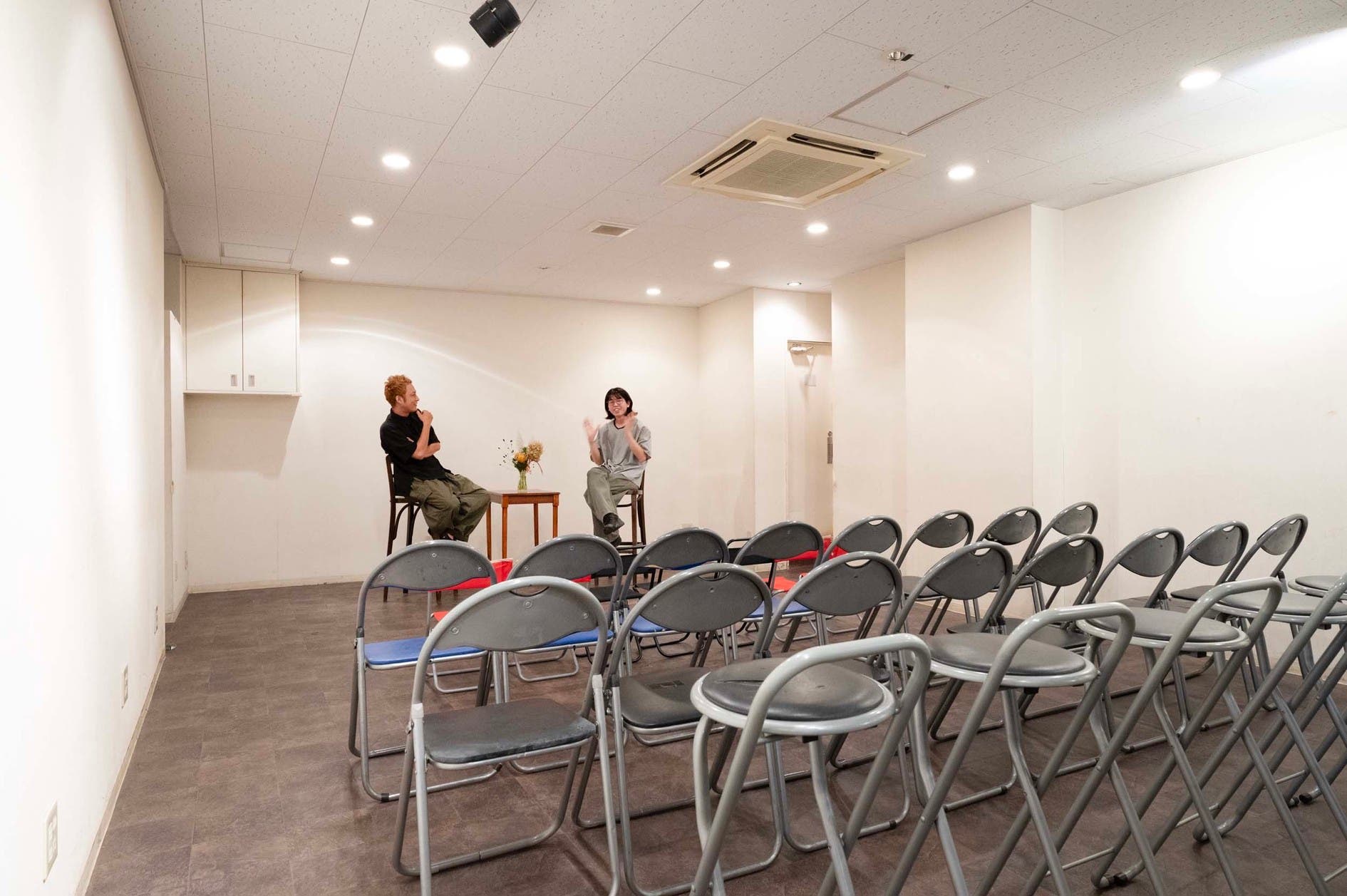 【駅近/下北沢駅徒歩30秒/50㎡】《ブルマンスペース》最大40名/Wi-Fi無料/セミナー/会議/ミーティングの写真14