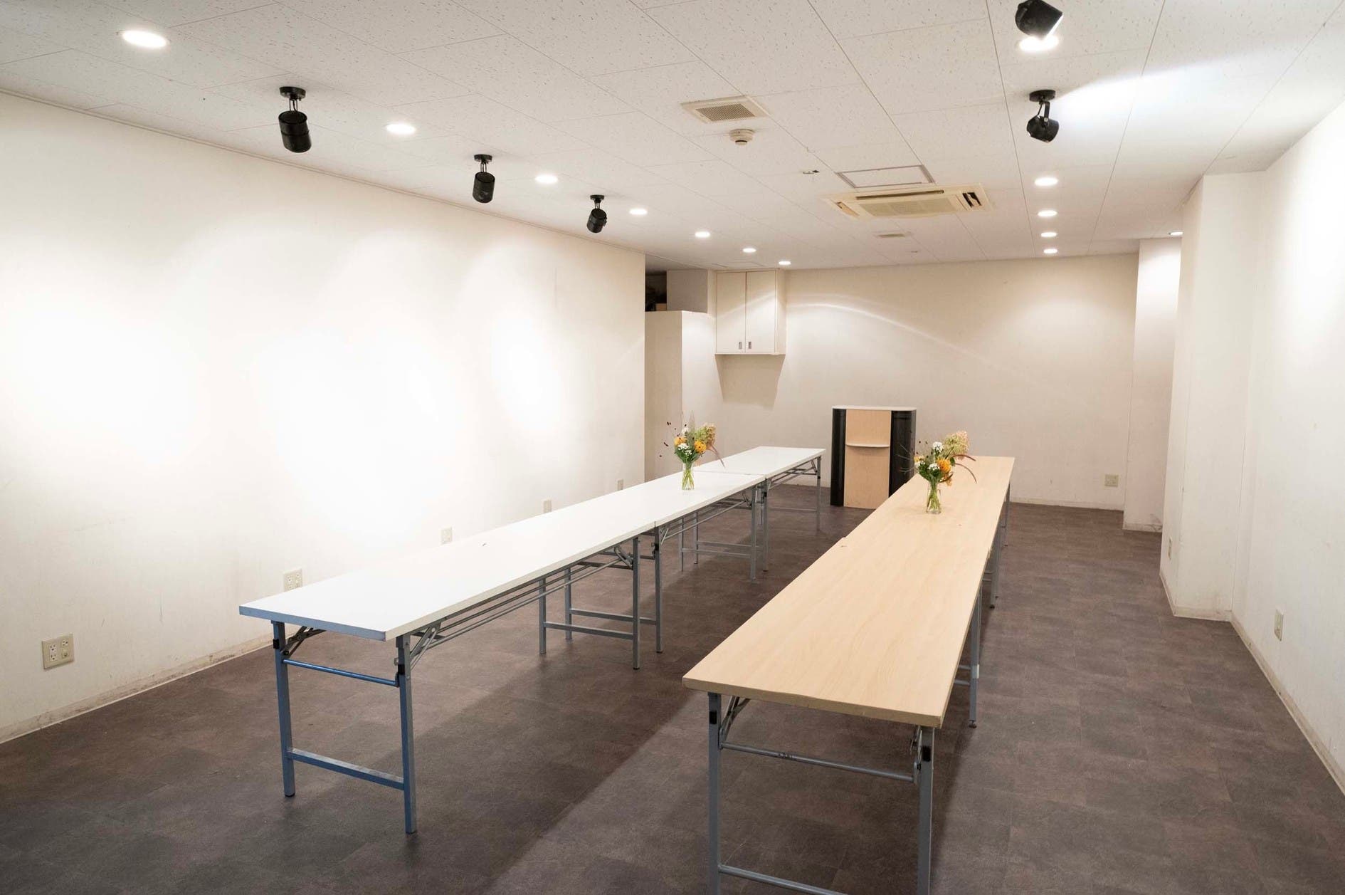 【駅近/下北沢駅徒歩30秒/50㎡】《ブルマンスペース》最大40名/Wi-Fi無料/セミナー/会議/ミーティングの写真15