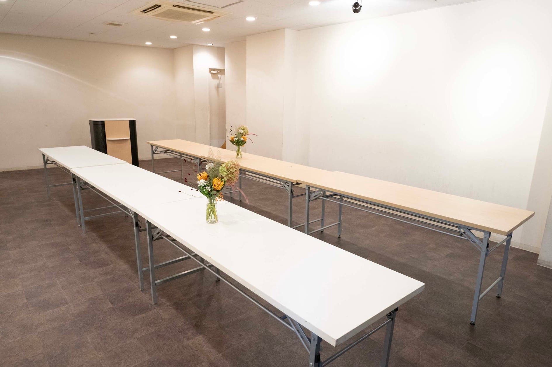 【駅近/下北沢駅徒歩30秒/50㎡】《ブルマンスペース》最大40名/Wi-Fi無料/セミナー/会議/ミーティングの写真16