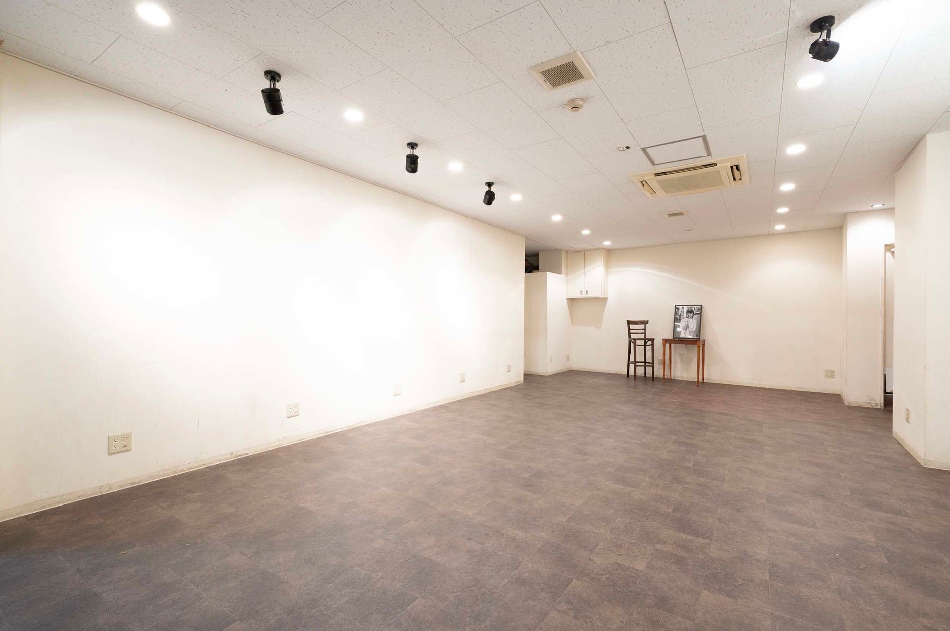 【駅近/下北沢駅徒歩30秒/50㎡】《ブルマンスペース》最大40名/Wi-Fi無料/セミナー/会議/ミーティングの写真19