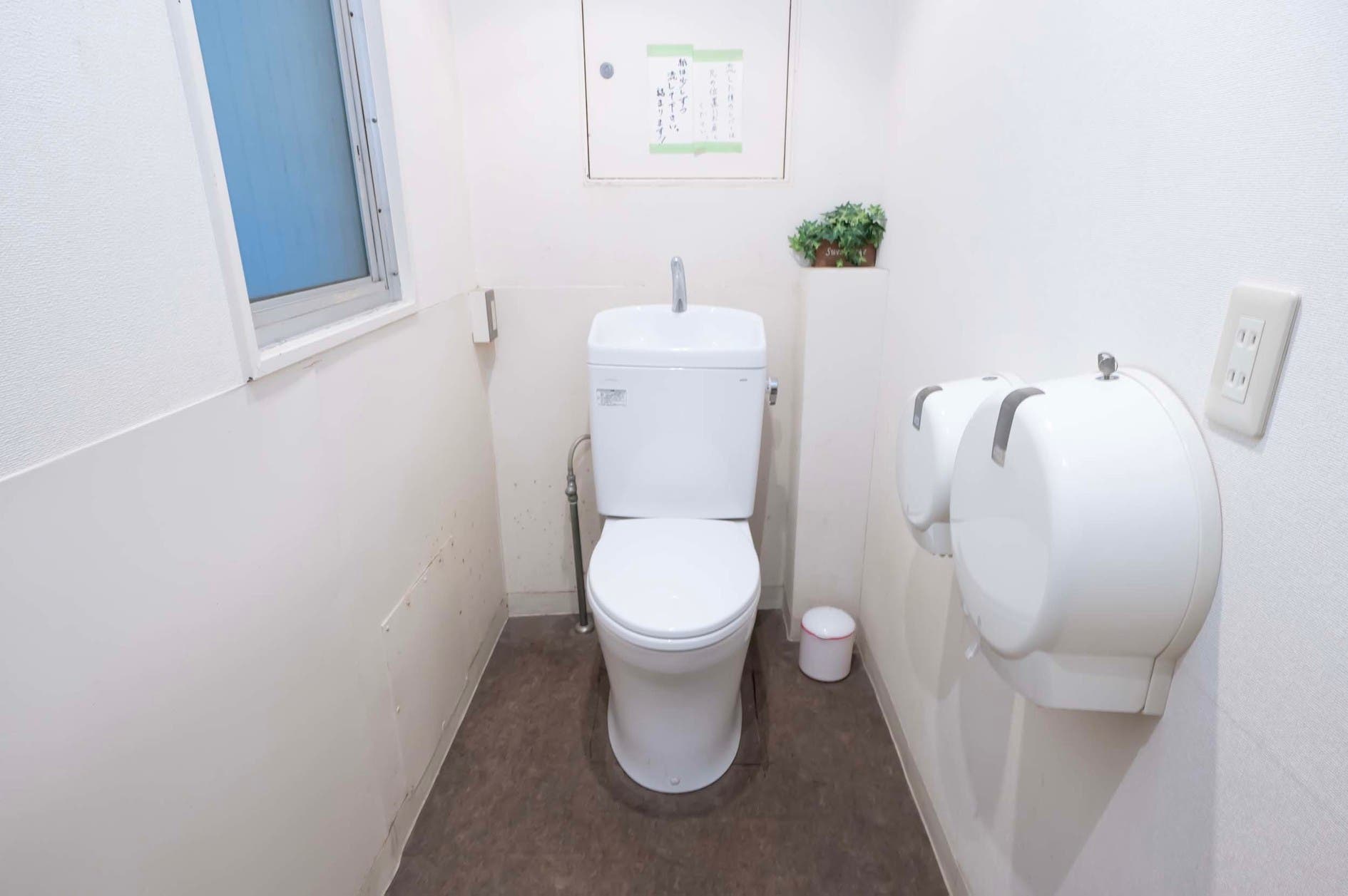 【駅近/下北沢駅徒歩30秒/50㎡】《ブルマンスペース》最大40名/Wi-Fi無料/セミナー/会議/ミーティングの写真21