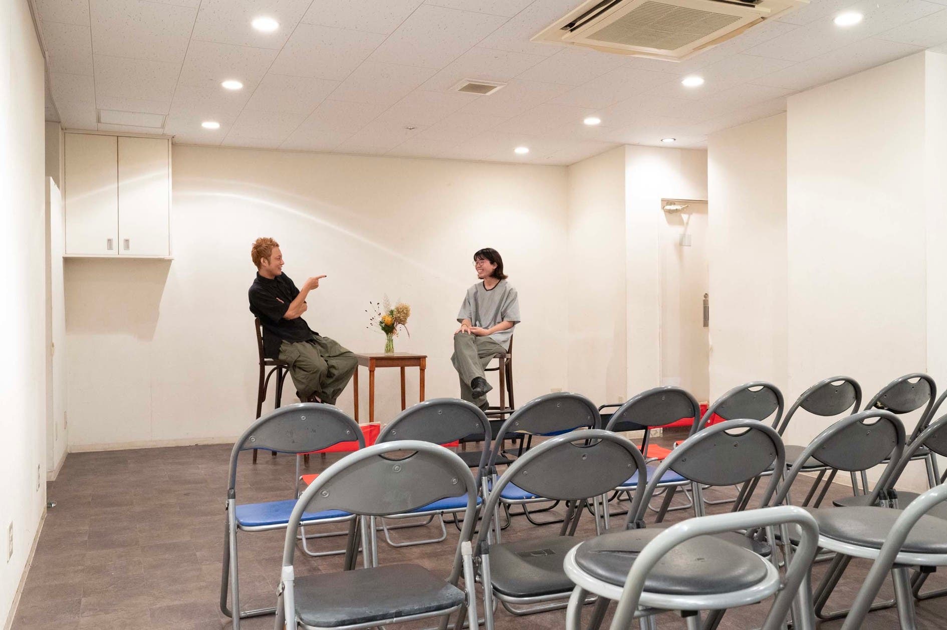 【駅近/下北沢駅徒歩30秒/50㎡】《ブルマンスペース》最大40名/Wi-Fi無料/セミナー/会議/ミーティングの写真13