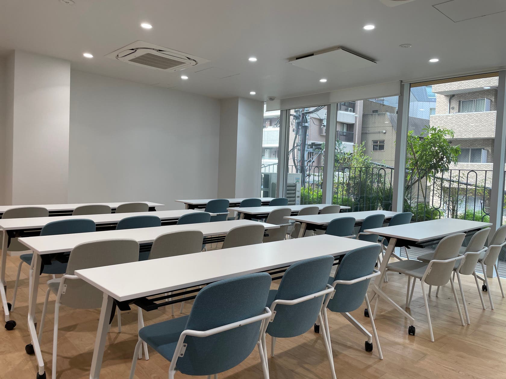 会議やワークショップ、子どもたちの集まりにも。用途に応じ自由に使えるレンタルスペース！の写真8