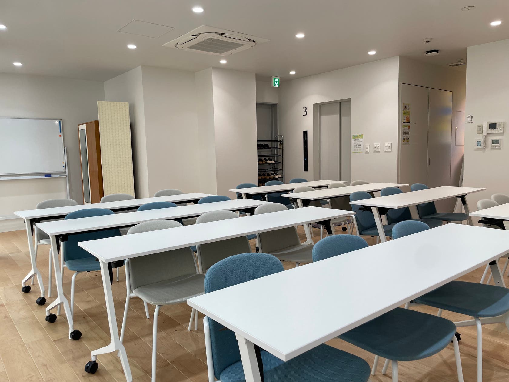 会議やワークショップ、子どもたちの集まりにも。用途に応じ自由に使えるレンタルスペース！の写真11