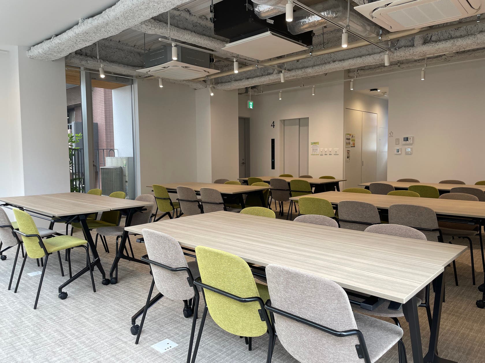 会議やワークショップ、撮影スペースなど。用途に応じ自由に使えるレンタルスペース！の写真7