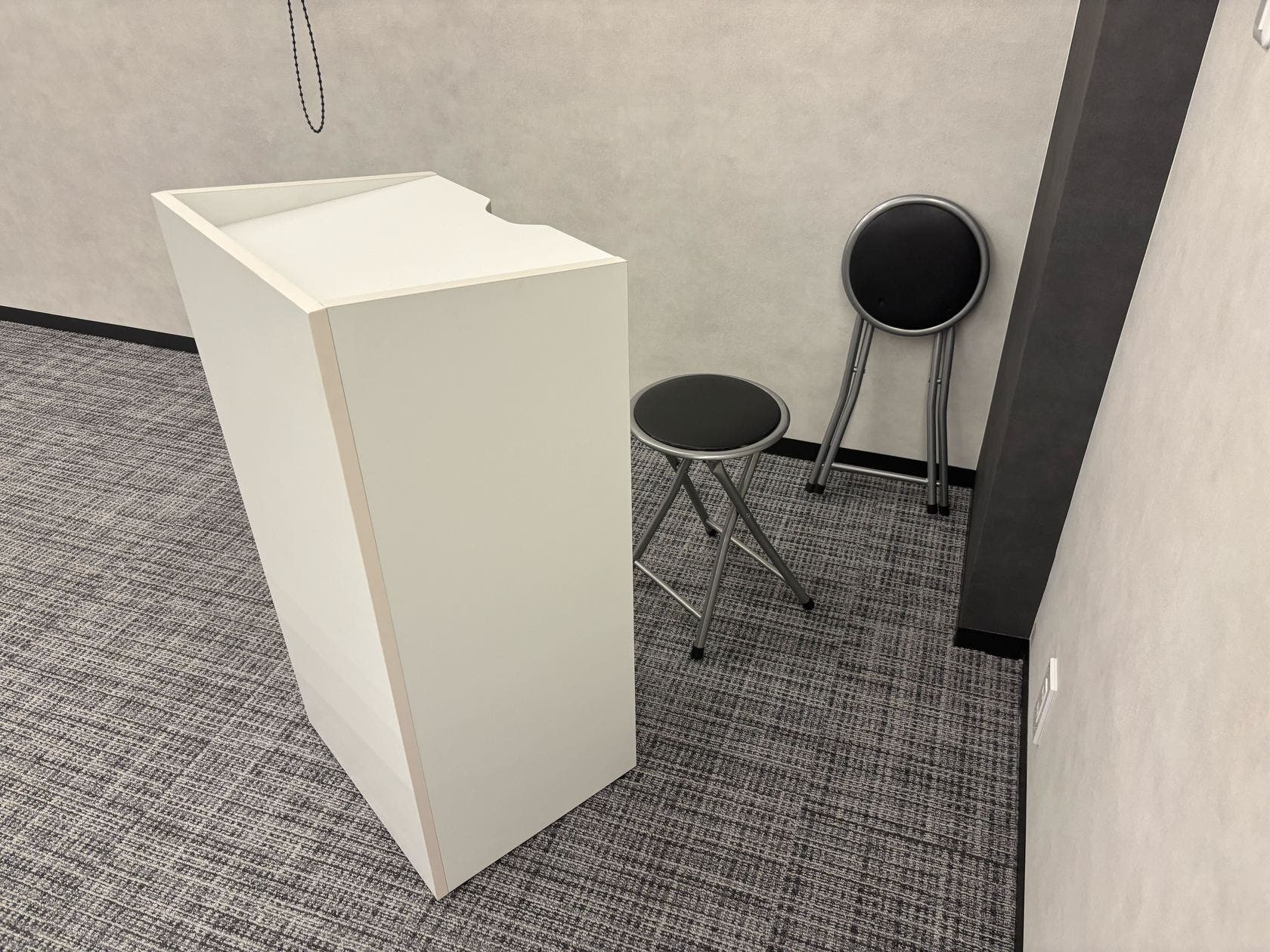 新宿3丁目駅C4出口直上の貸会議室オープン記念特価4,400円の写真3