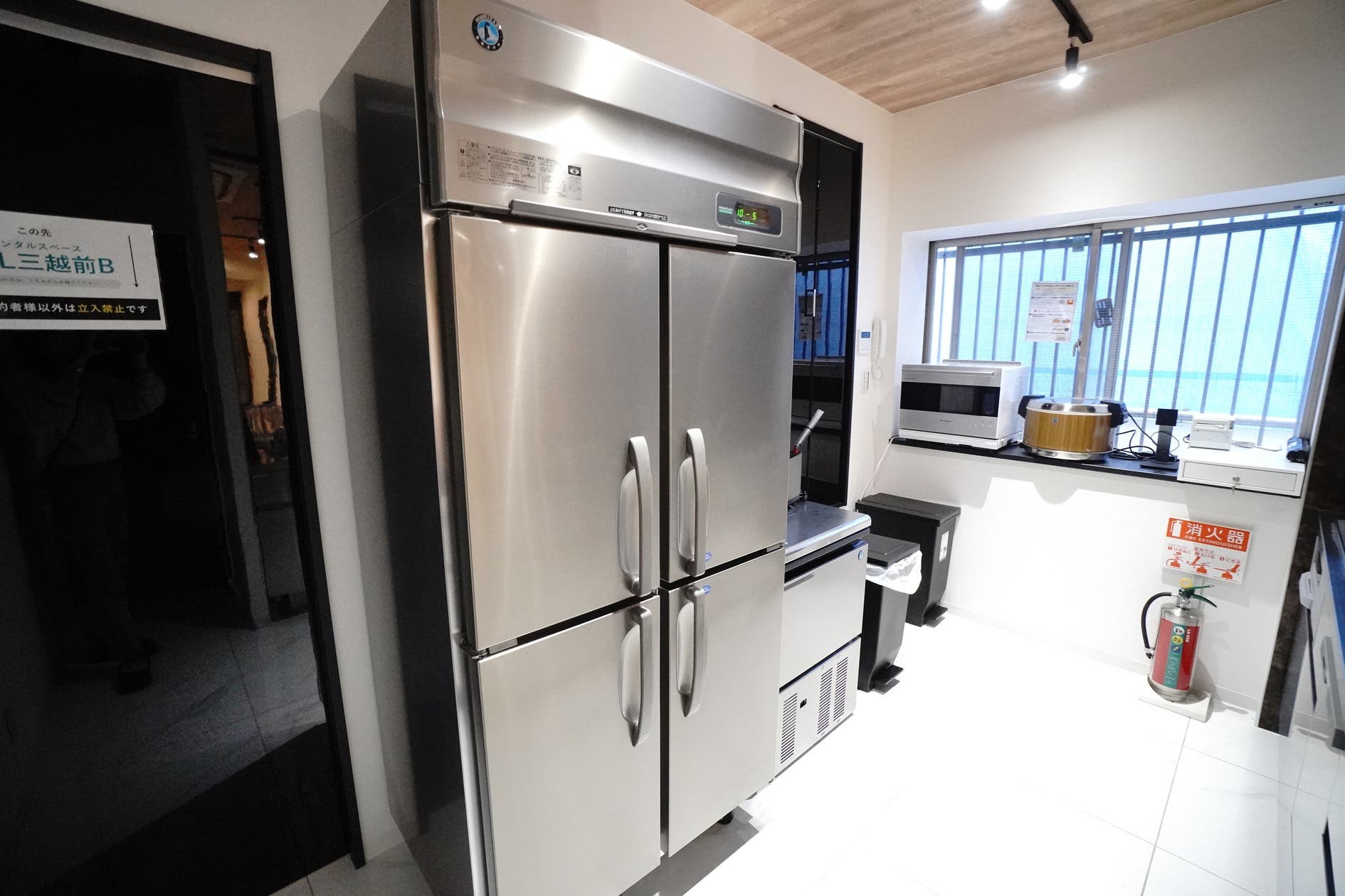 ＜TCL三越前A＞新日本橋駅・三越前駅徒歩2分🚃光回線Wi-Fi📶大型テレビ📺キッチン🍳パーティー/会議/撮影の写真15