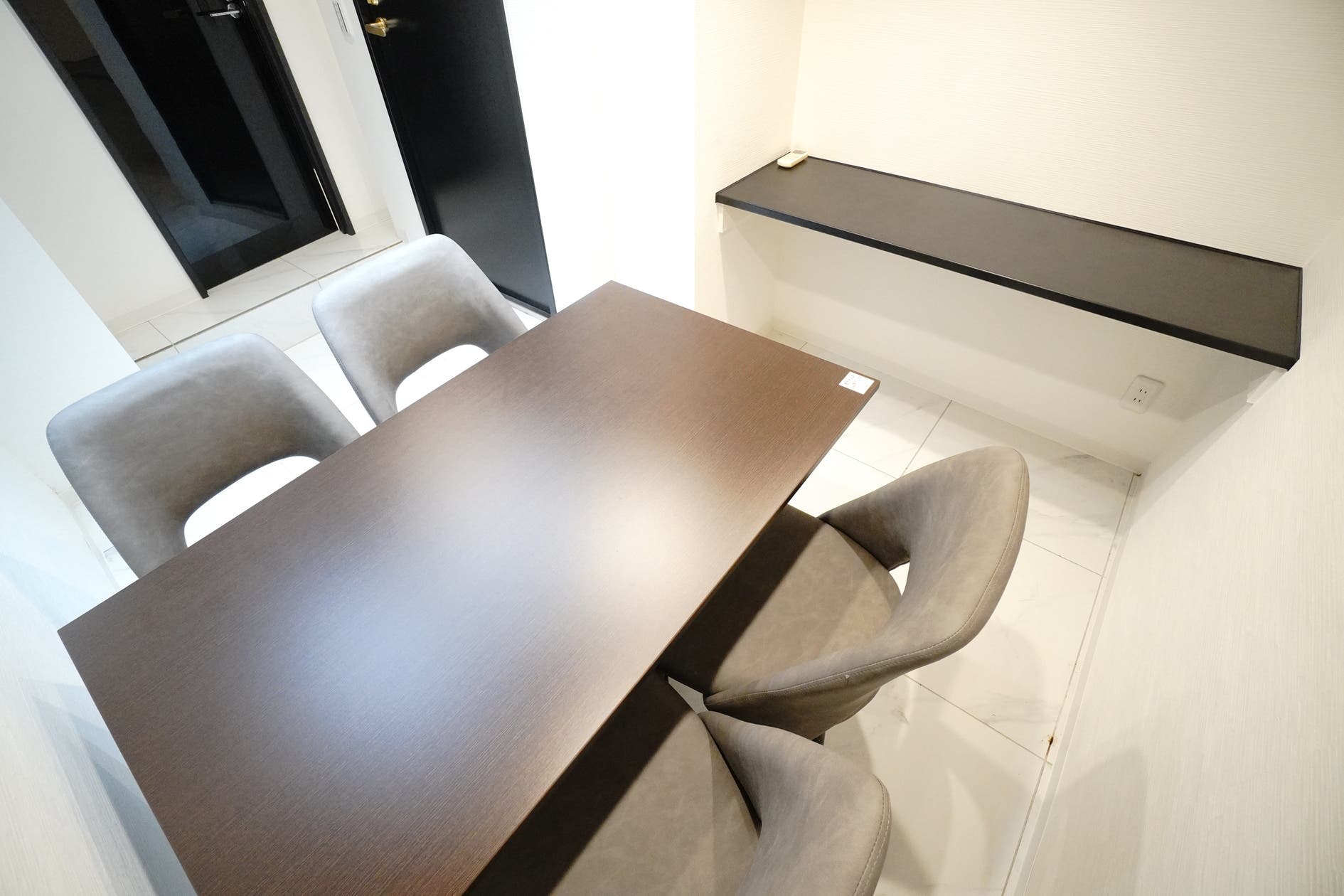 ＜TCL三越前C＞新日本橋駅・三越前駅徒歩2分🚃光回線Wi-Fi📶電源🔌会議/商談/控え室/作業/テレワーク/Web面接の写真5