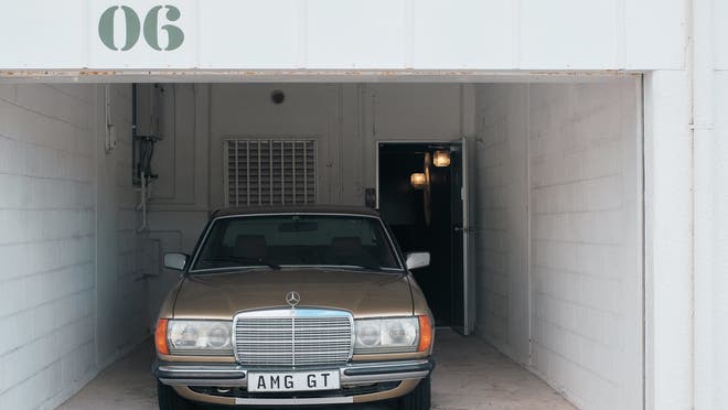 70年代レトロフューチャーならブラックルーム|無料駐車場完備|沖縄北中城ICすぐ|最大7時間!何時間使っても一律料金の写真4