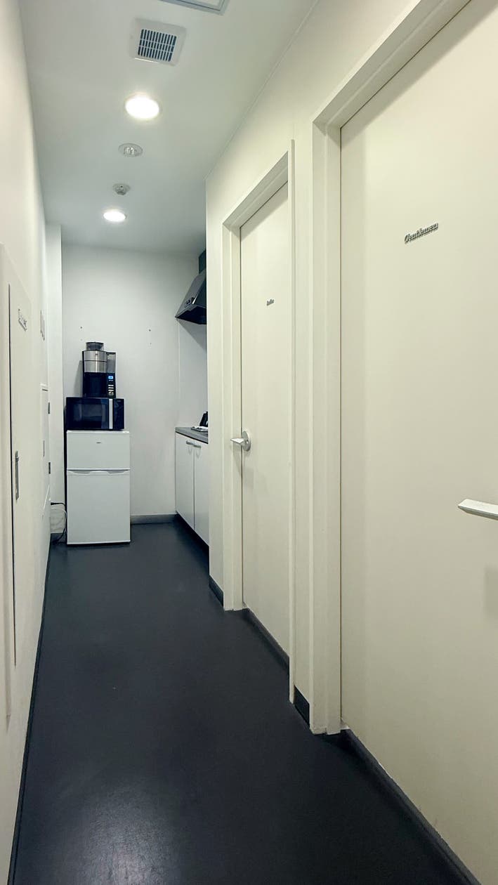 渋谷,表参道8分⭐️115㎡／天井高3.6m／スタッフ常駐／50名OK👌🎄ｸﾘｽﾏｽ＆忘年会🍷セミナー・展示・交流に❗️の写真21