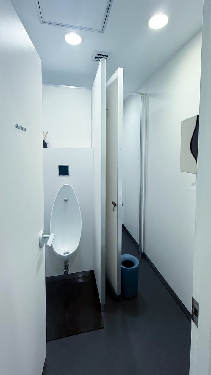 渋谷,表参道8分⭐️115㎡／天井高3.6m／スタッフ常駐／50名OK👌🎄ｸﾘｽﾏｽ＆忘年会🍷セミナー・展示・交流に❗️の写真22