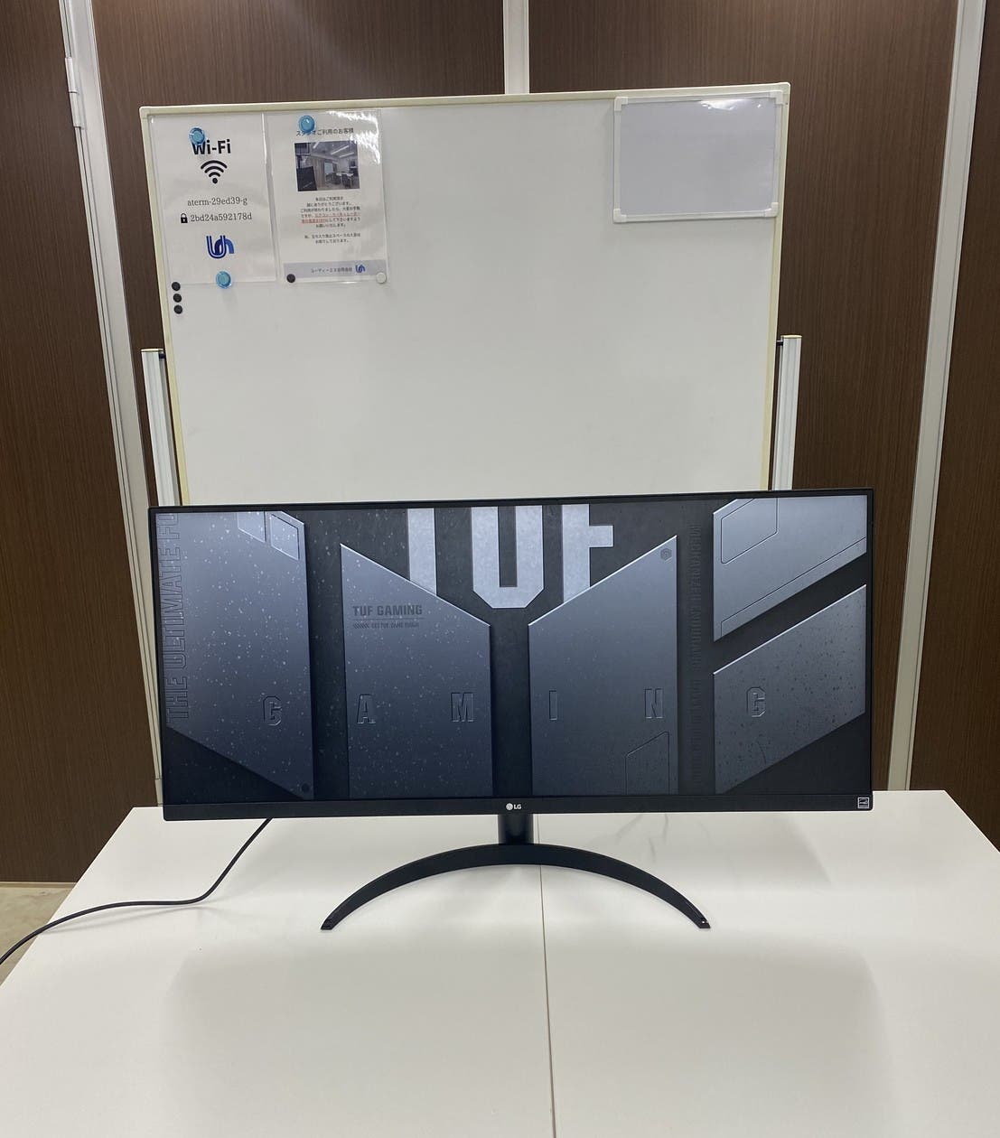 新宿御苑前駅スグ、クロマキー撮影も可能な撮影機材常備の多目的レンタルスペース！の写真9