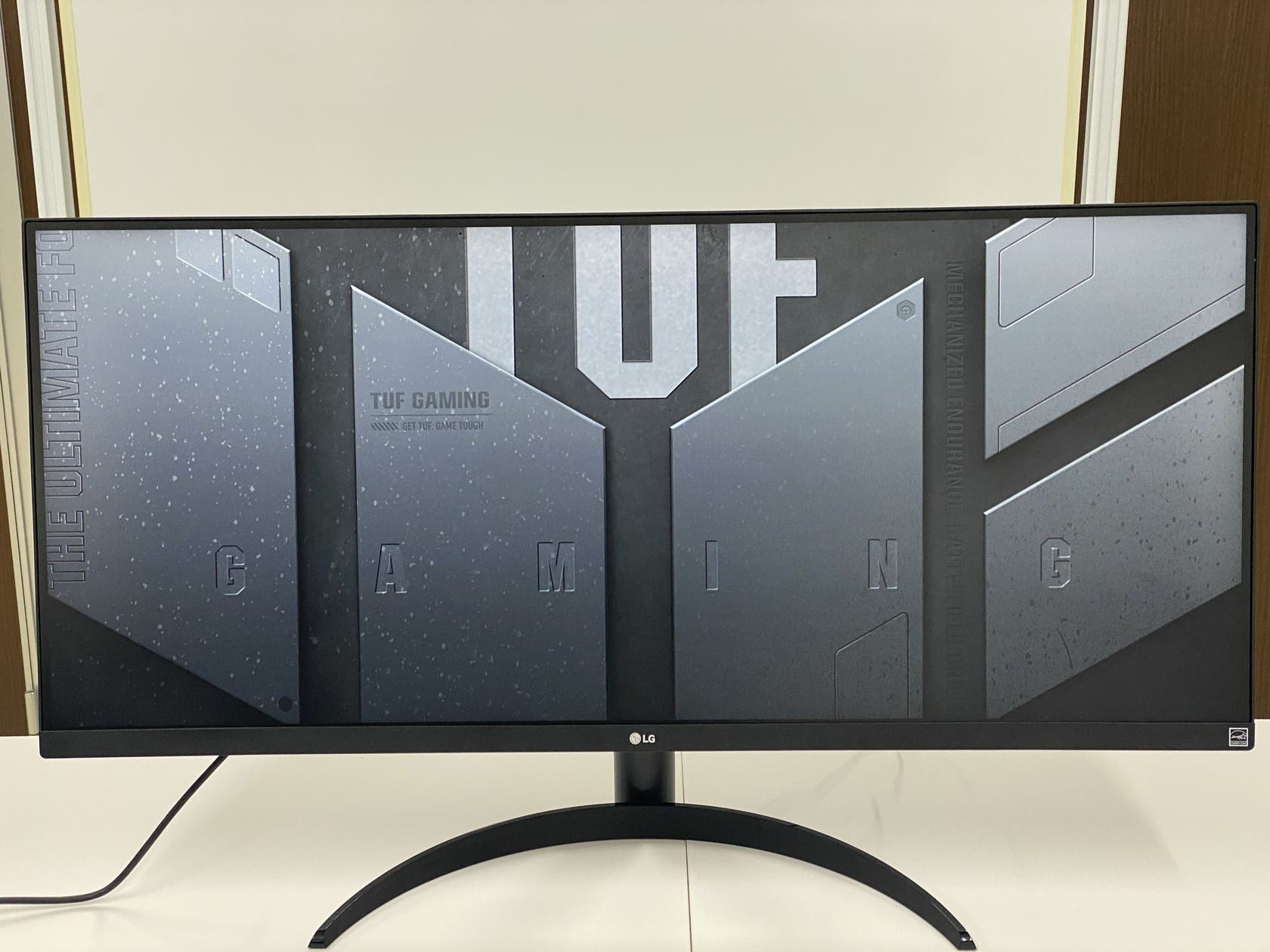 34インチ モニターの画像1