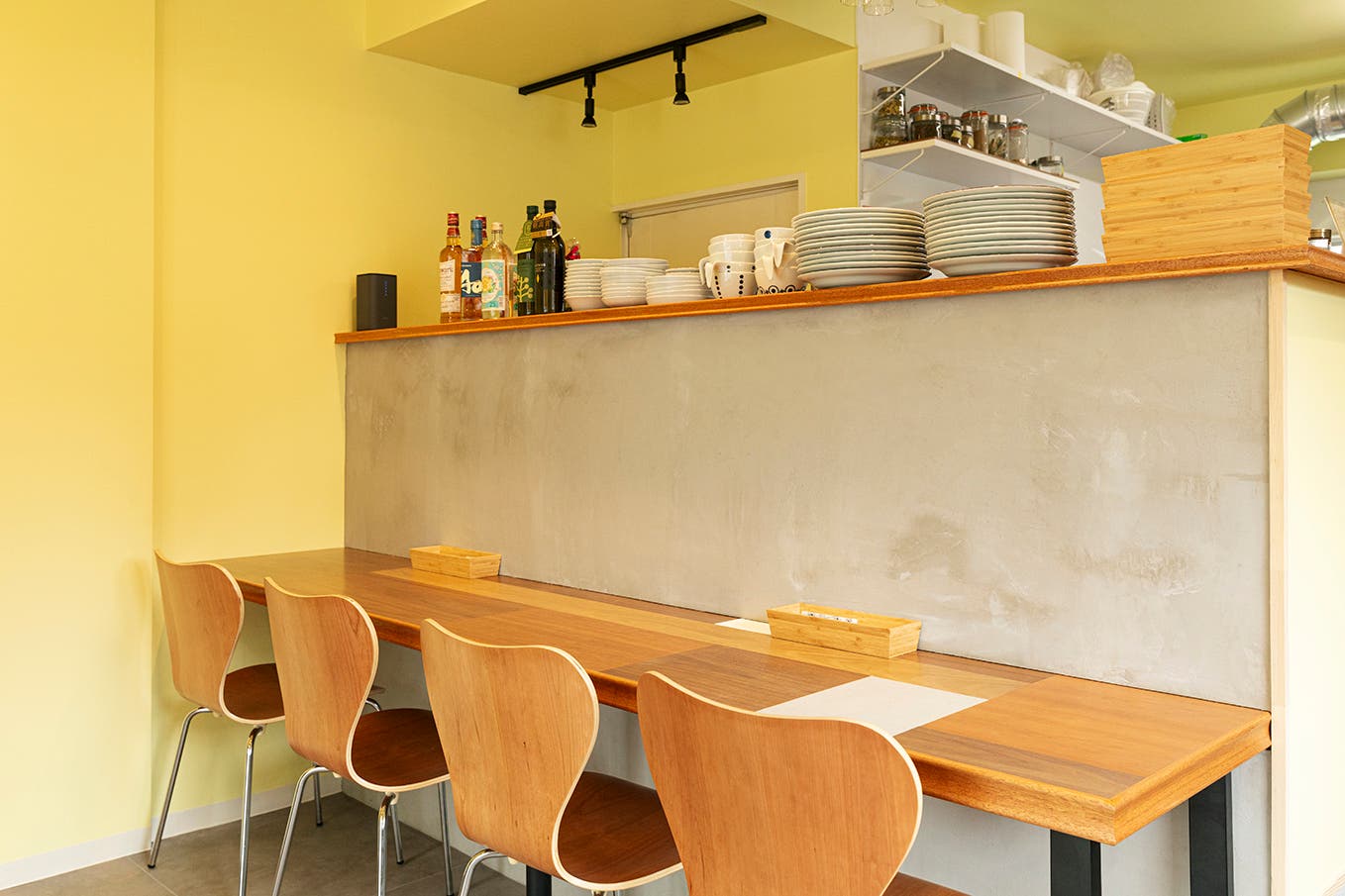 駅徒歩0分！上町駅目の前の明るくおしゃれなレンタルスペースの写真3