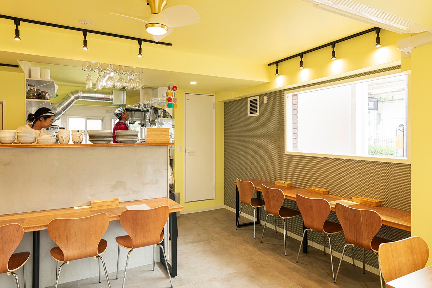 駅徒歩0分！上町駅目の前の明るくおしゃれなレンタルスペースの写真4