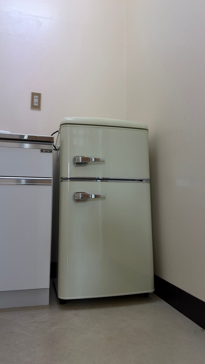 自然光は南＆東の2面☀️清掃◎で綺麗な白壁とモルタル調床／YouTube&WebCM実績多数🎥の写真14