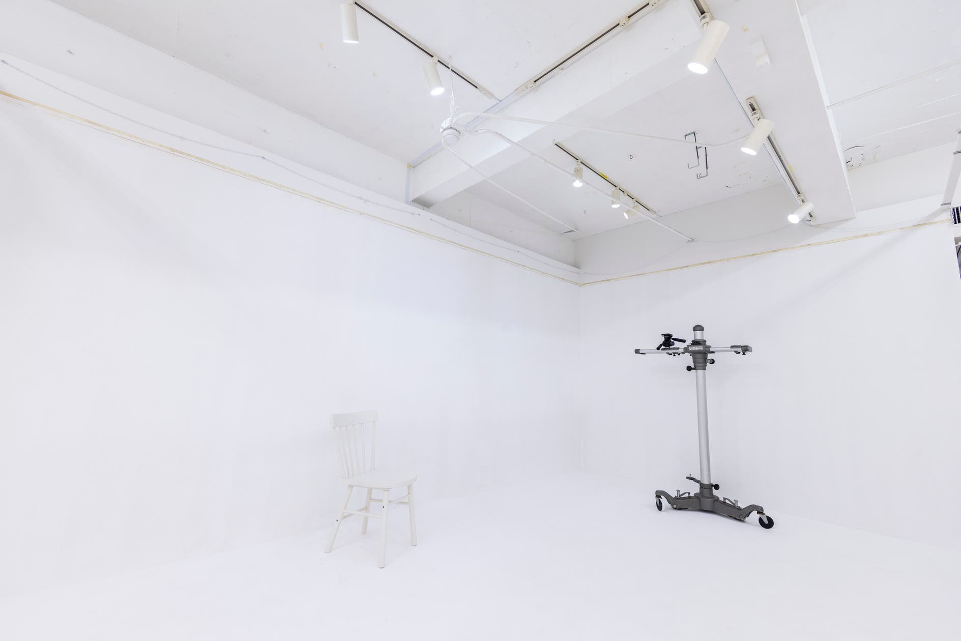 【大楠の日赤通り沿いにオープン！】使い易い白いスタジオの写真4