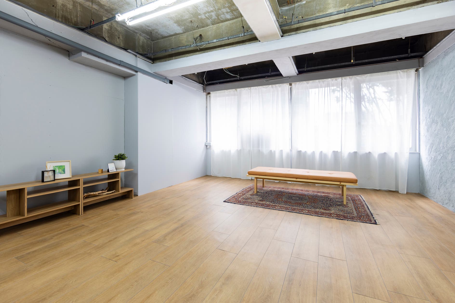 【優しい光の撮影空間】ROOMスタジオの写真5