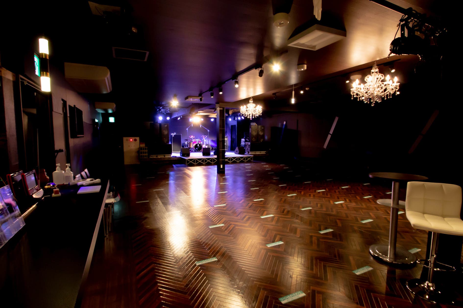 スタンディング300名 延べ面積300㎡以上の多目的スペース ライブハウスの写真13