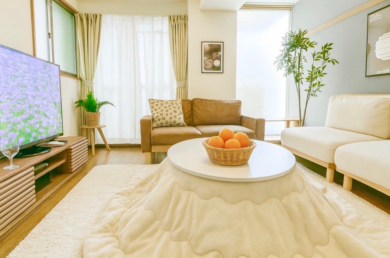 【冬限定】四条/烏丸駅3分🚃こたつで語ろう女子会ルーム🍊お買い物後にそのまま集合🎉ゲーム🎮映画📺️💕デートに最適✨️の写真3