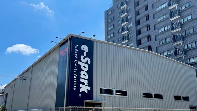 江坂駅から徒歩6分の屋内フットサルコートe-Sparkの写真2
