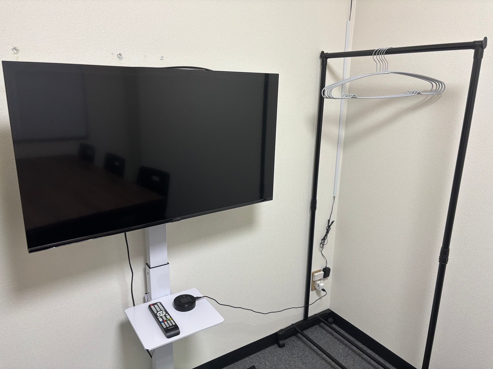 【京都駅3分】オプション全て無料⚠️WiFi•モニター•ホワイトボード•各種充電機 •各種変換ケーブル•文房具有の写真7