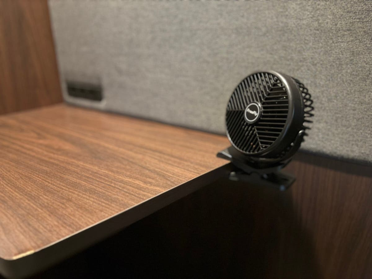 【1名個室ブースBooth.B】五反田駅徒歩3分/受付スタッフ常駐で安心サポート◎/電源Wi-Fiフリードリンク完備/Web会議の写真10