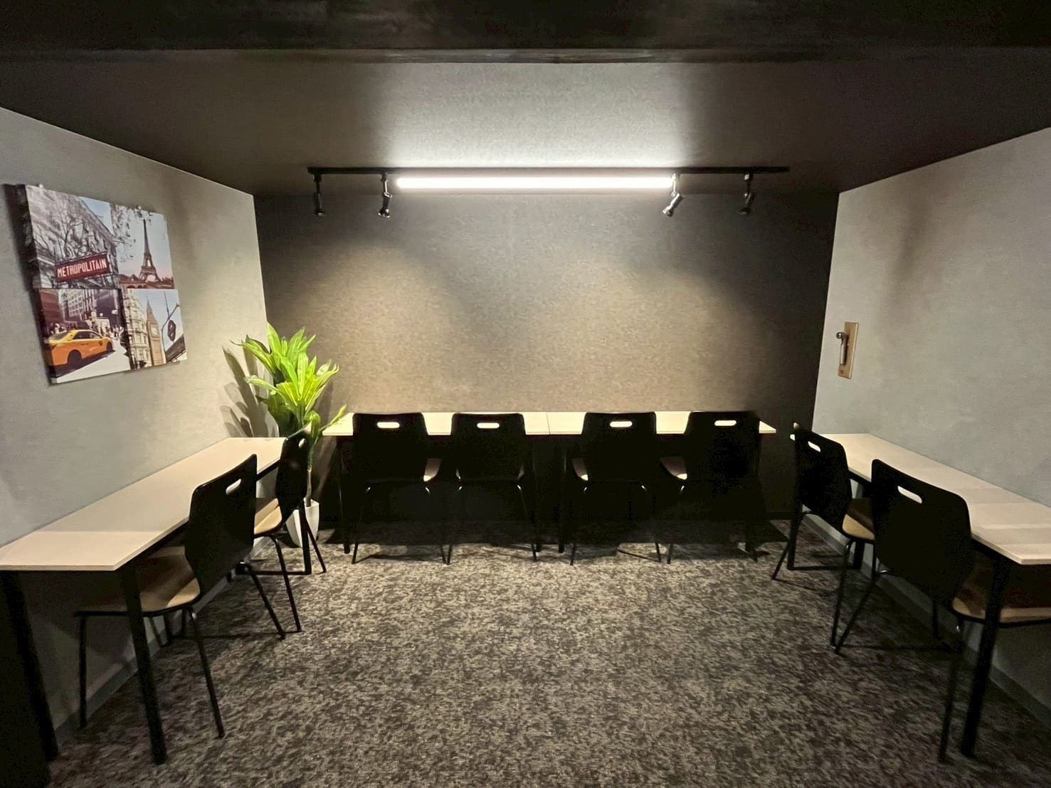 【静岡駅4分、12名利用可】完全個室！プロジェクター・ホワイトボードあり！ WIFI無料！貸し会議室ユニエル 静岡Eの写真8