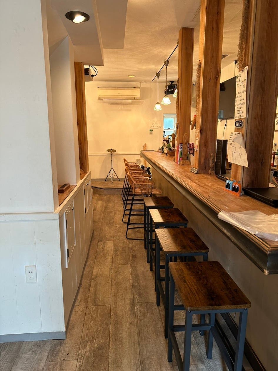 東急東横線「菊名駅」徒歩2分 BAR（通常営業として使用店舗）の写真2