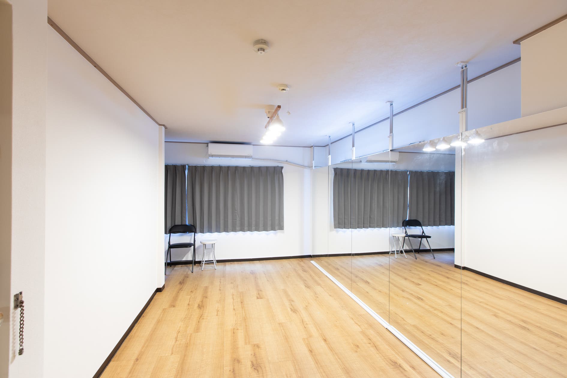 【オープン価格！12月限定 1900円 → 1500円】本八幡から徒歩30秒 ダンスができるレンタルスタジオ！当日予約も可能ですの写真4
