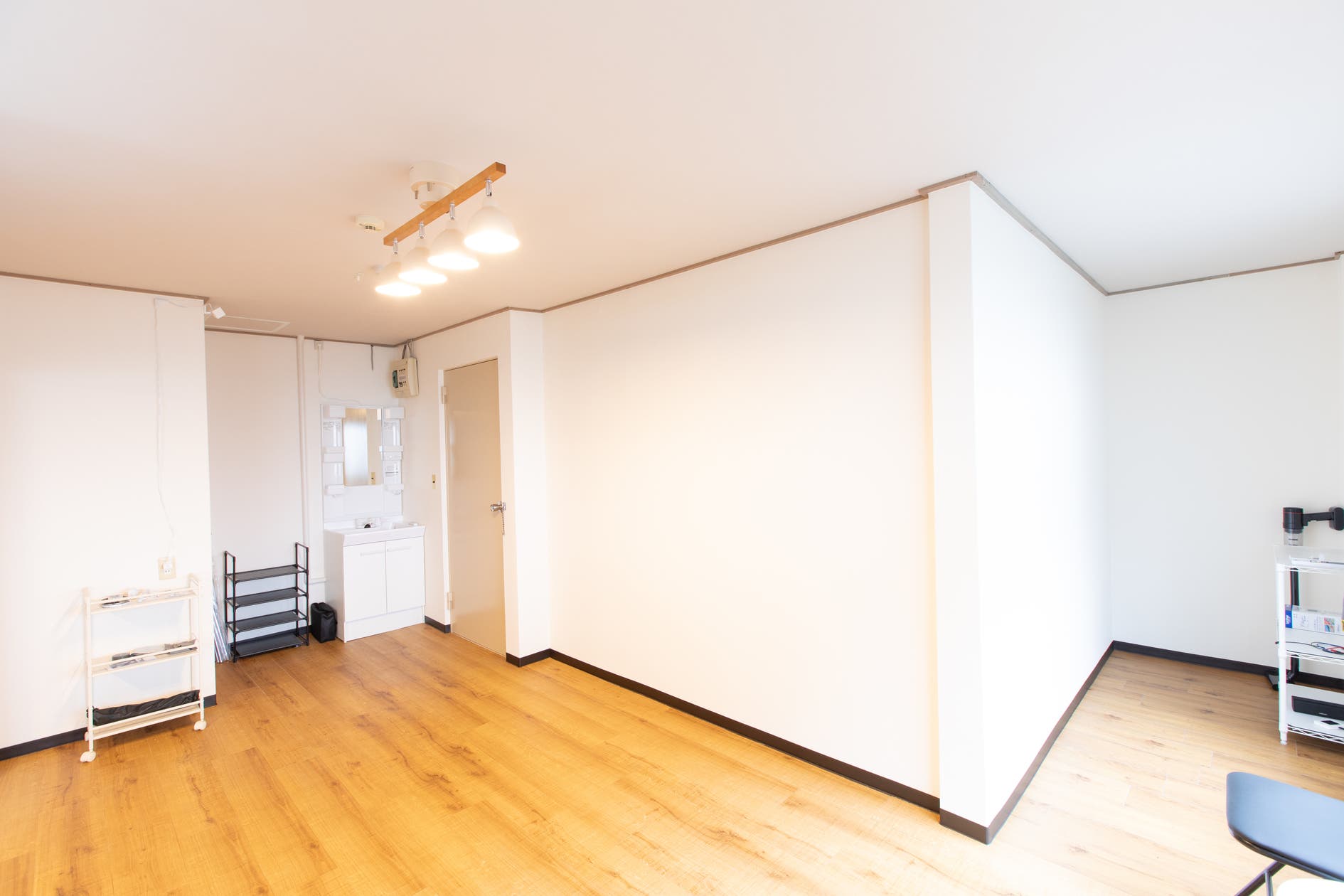 【オープン価格！12月限定 1900円 → 1500円】本八幡から徒歩30秒 ダンスができるレンタルスタジオ！当日予約も可能ですの写真7