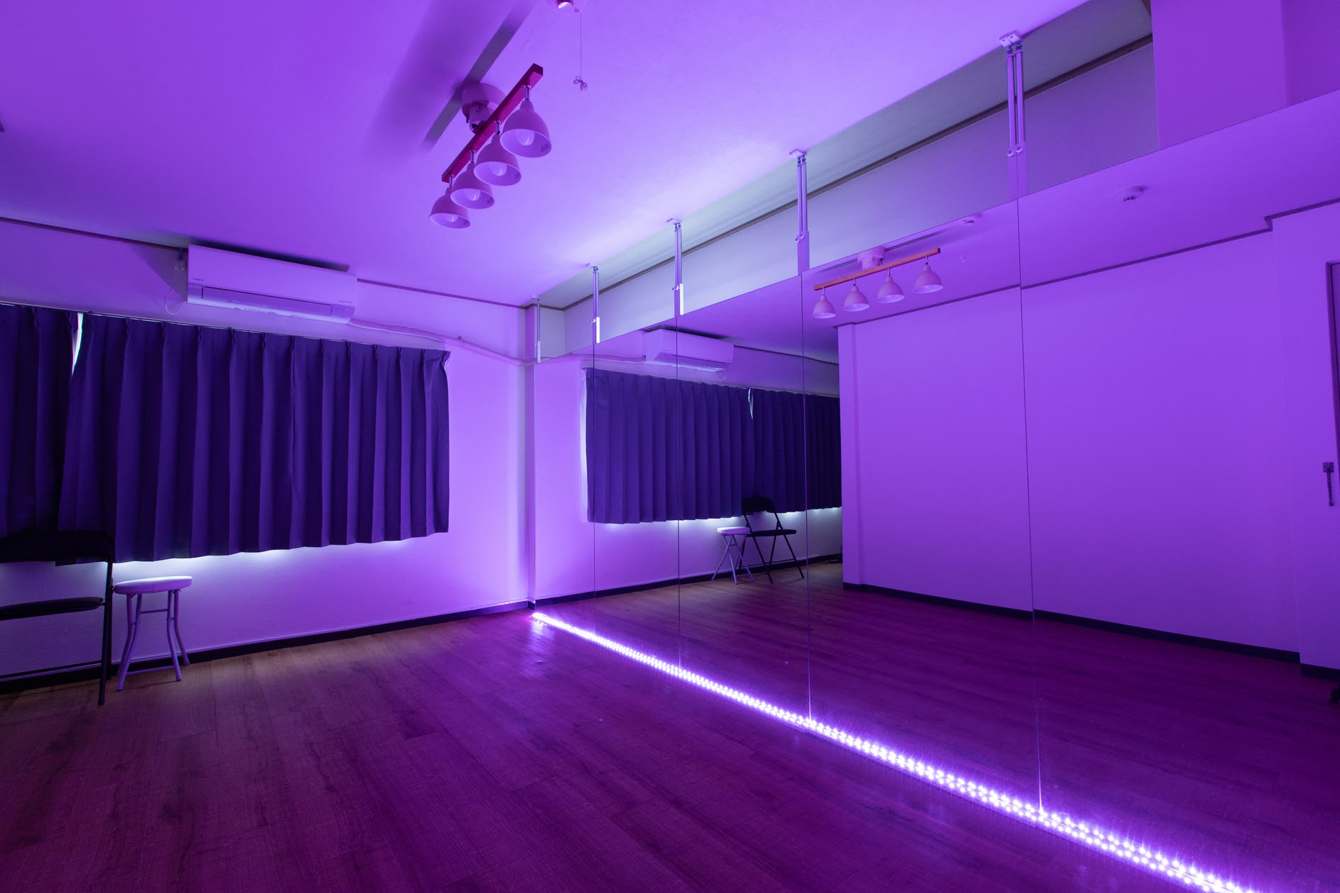 【オープン価格！12月限定 1900円 → 1500円】本八幡から徒歩30秒 ダンスができるレンタルスタジオ！当日予約も可能ですの写真12