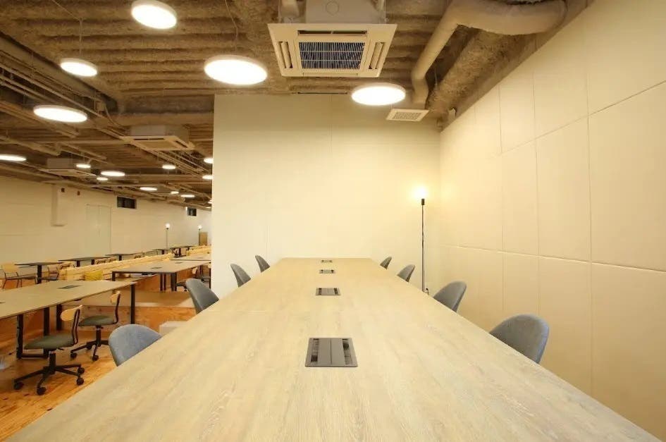 【assemble長岡 コワーキングスペース②】長岡駅徒歩６分！提携有料駐車場有！Wi-Fi完備ほかの写真3