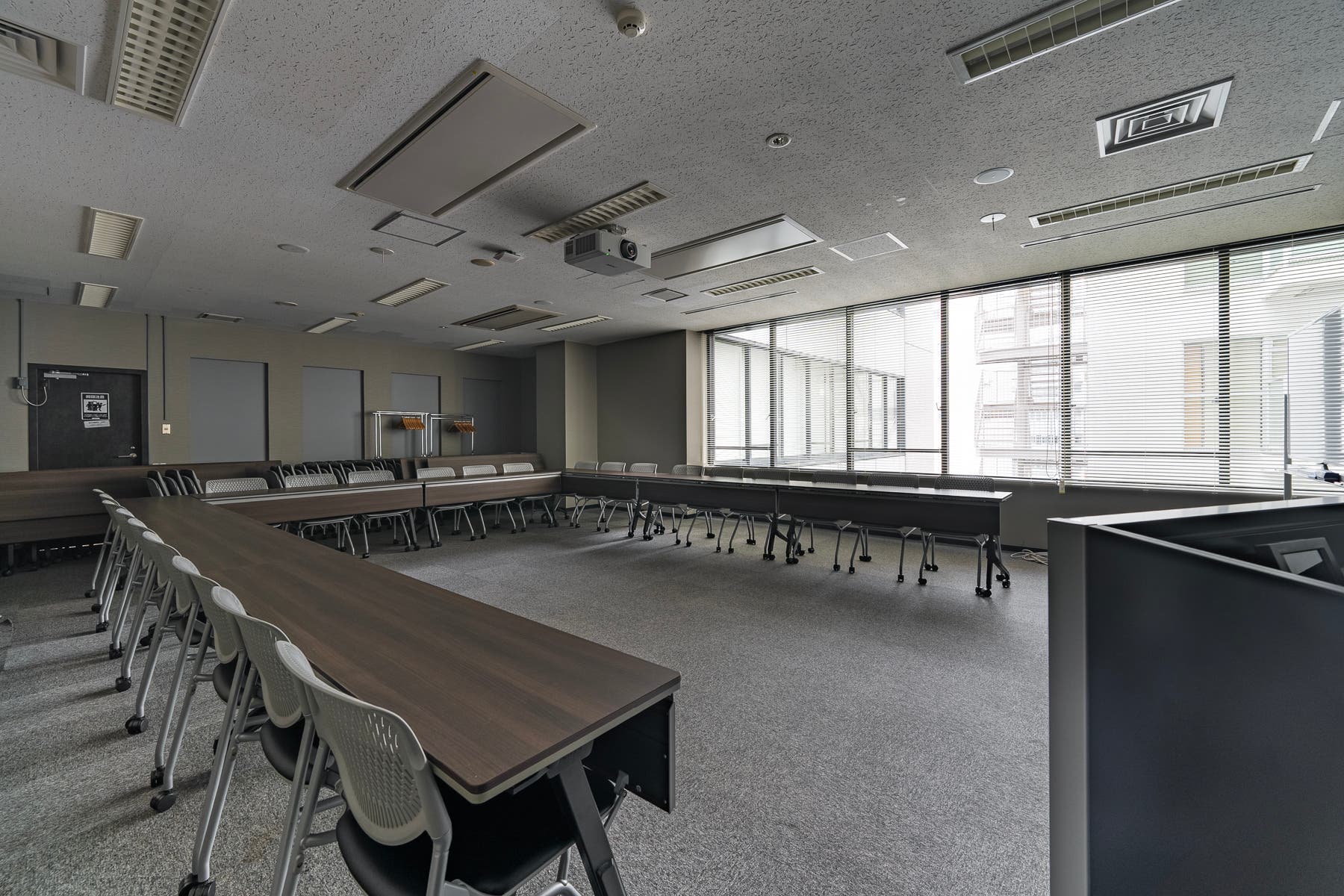 スペモ/新宿駅徒歩4分/会議/セミナー/講演会/モニター完備/設備充実/785_CROSSCOOP新宿SOUTHの写真14