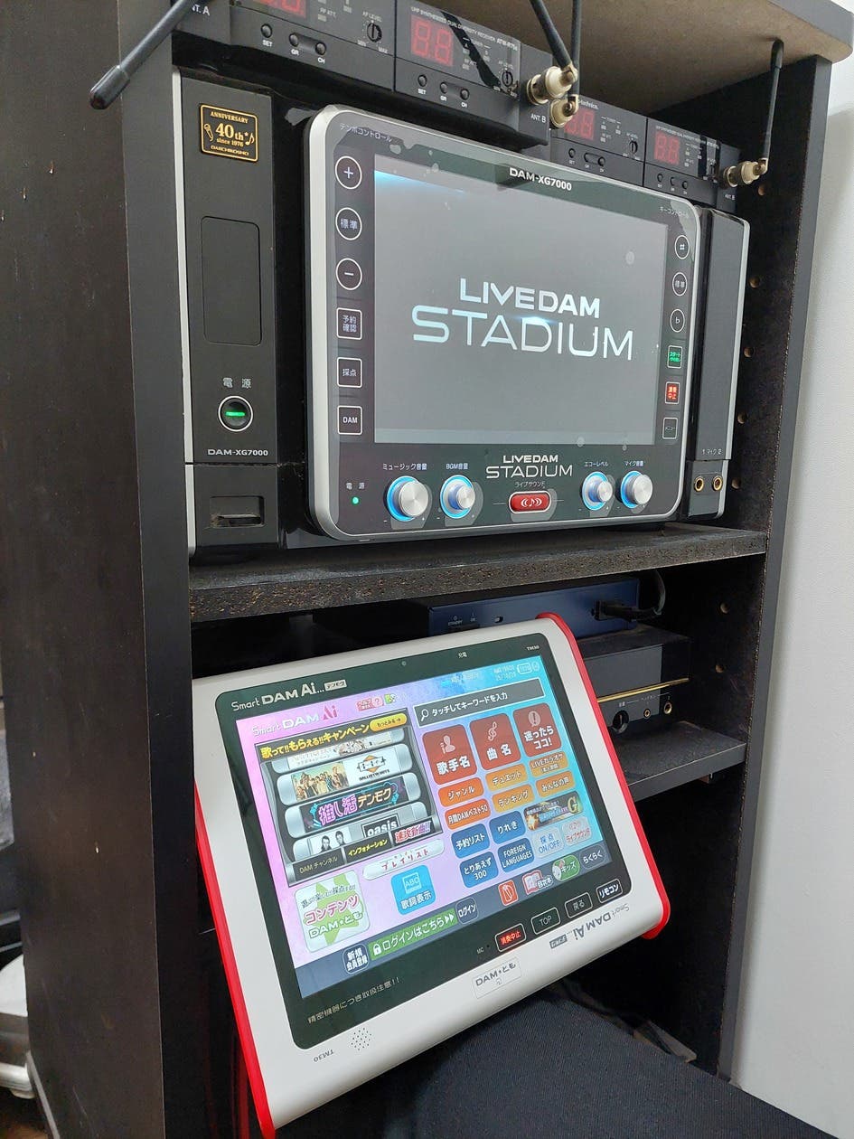 西麻布交差点すぐ、最大着席30名、大型モニター有り、カラオケ有り、バーカウンター有り、撮影可、防音の写真7