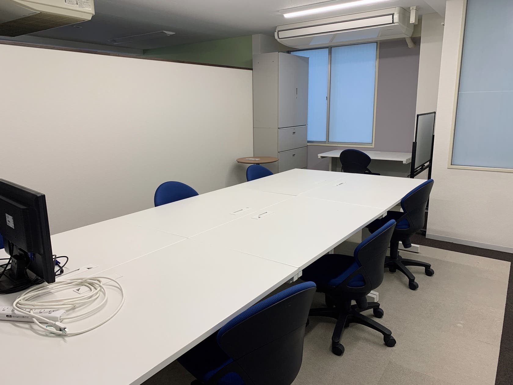 熊谷駅徒歩３分、レンタルオフィス、フリースペース・会議室貸出（6名　半個室）の写真3