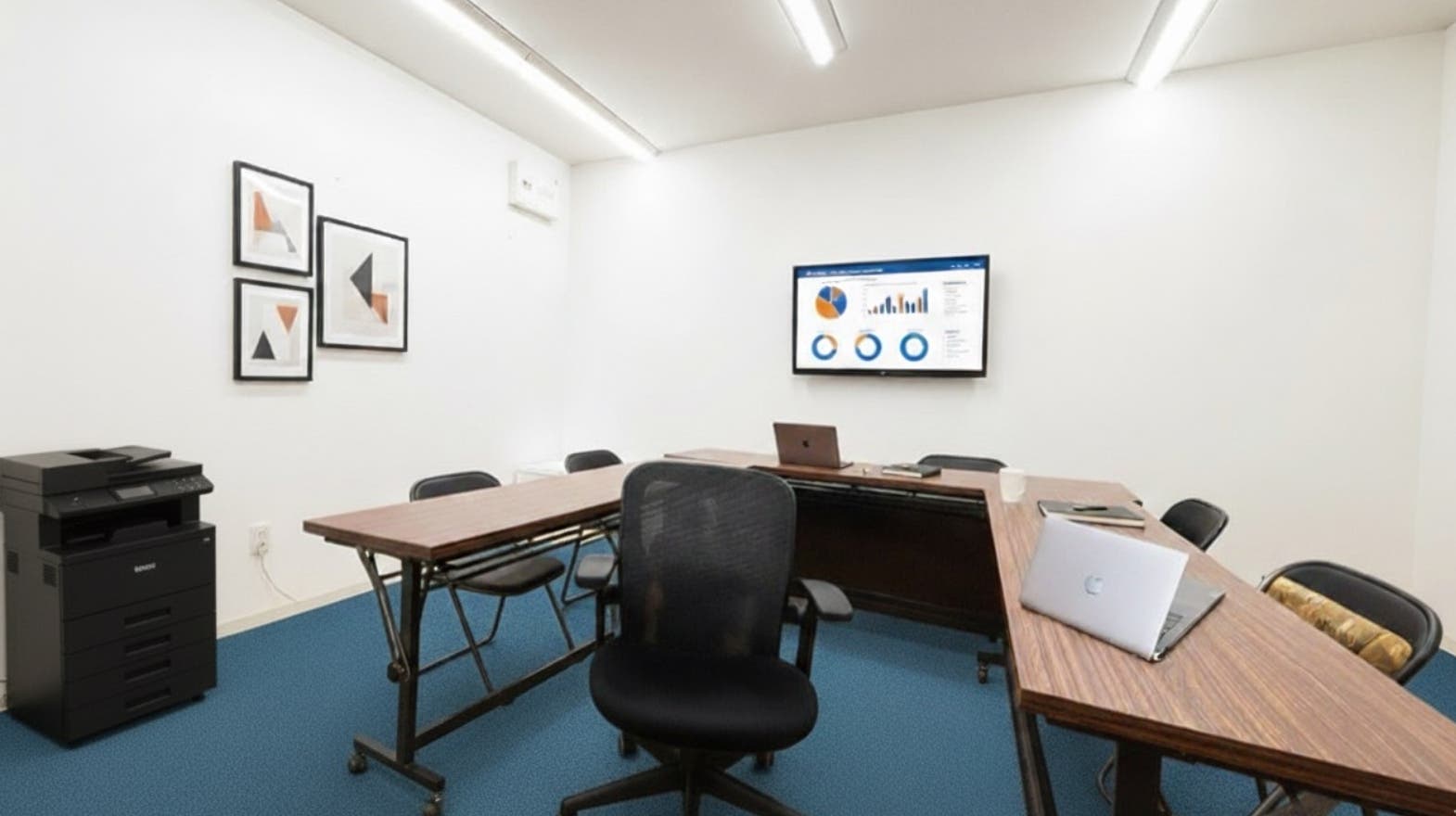 【防音個室】オンライン会議1,100円/h｜3h3,140円・6hパック10%OFFの写真1